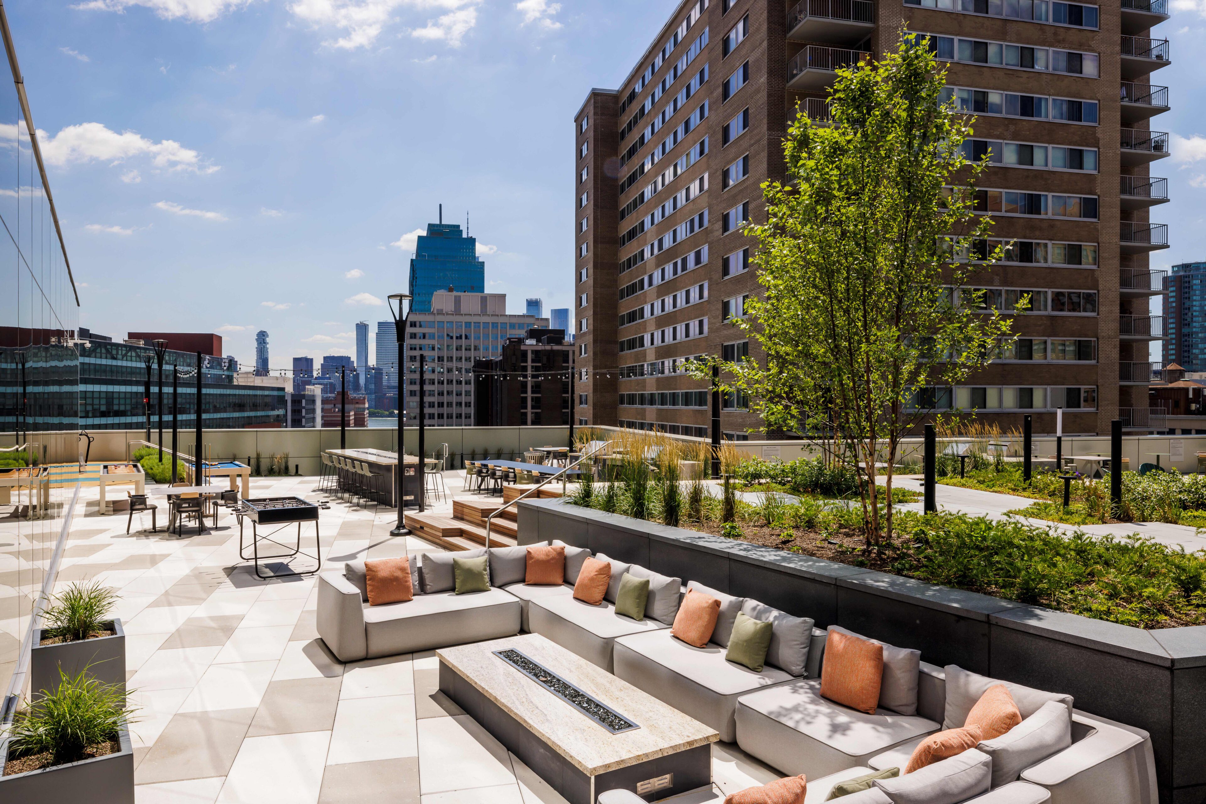 Haus25 | Premium Jersey City Apartments | Veris Residential